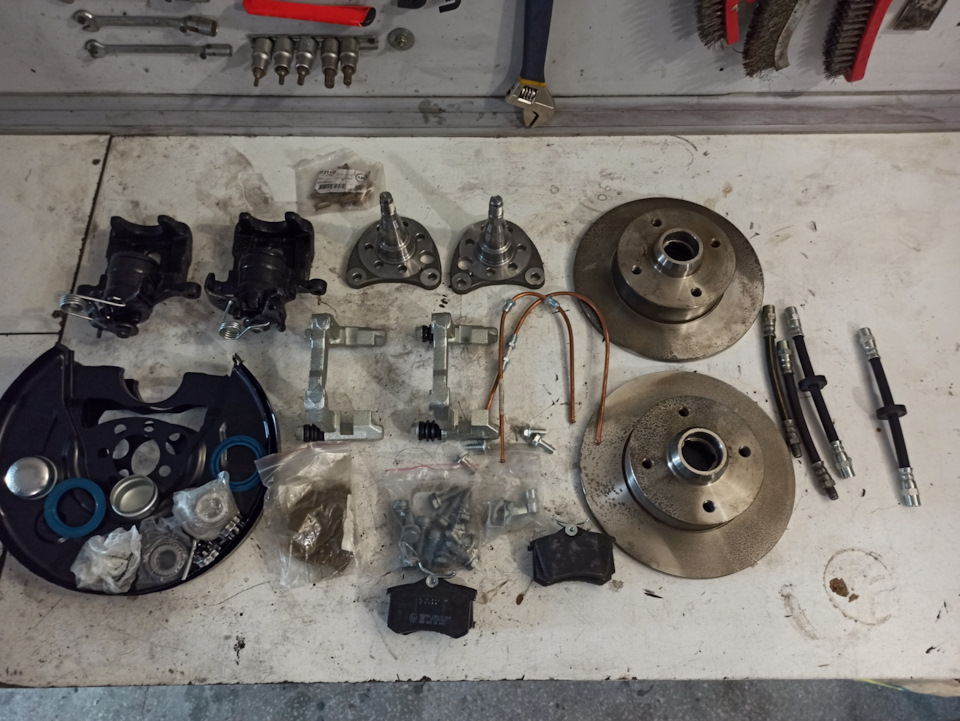 Задние дисковые тормоза в Поло — Volkswagen Polo Hatchback Mk2, 1,3 л ...