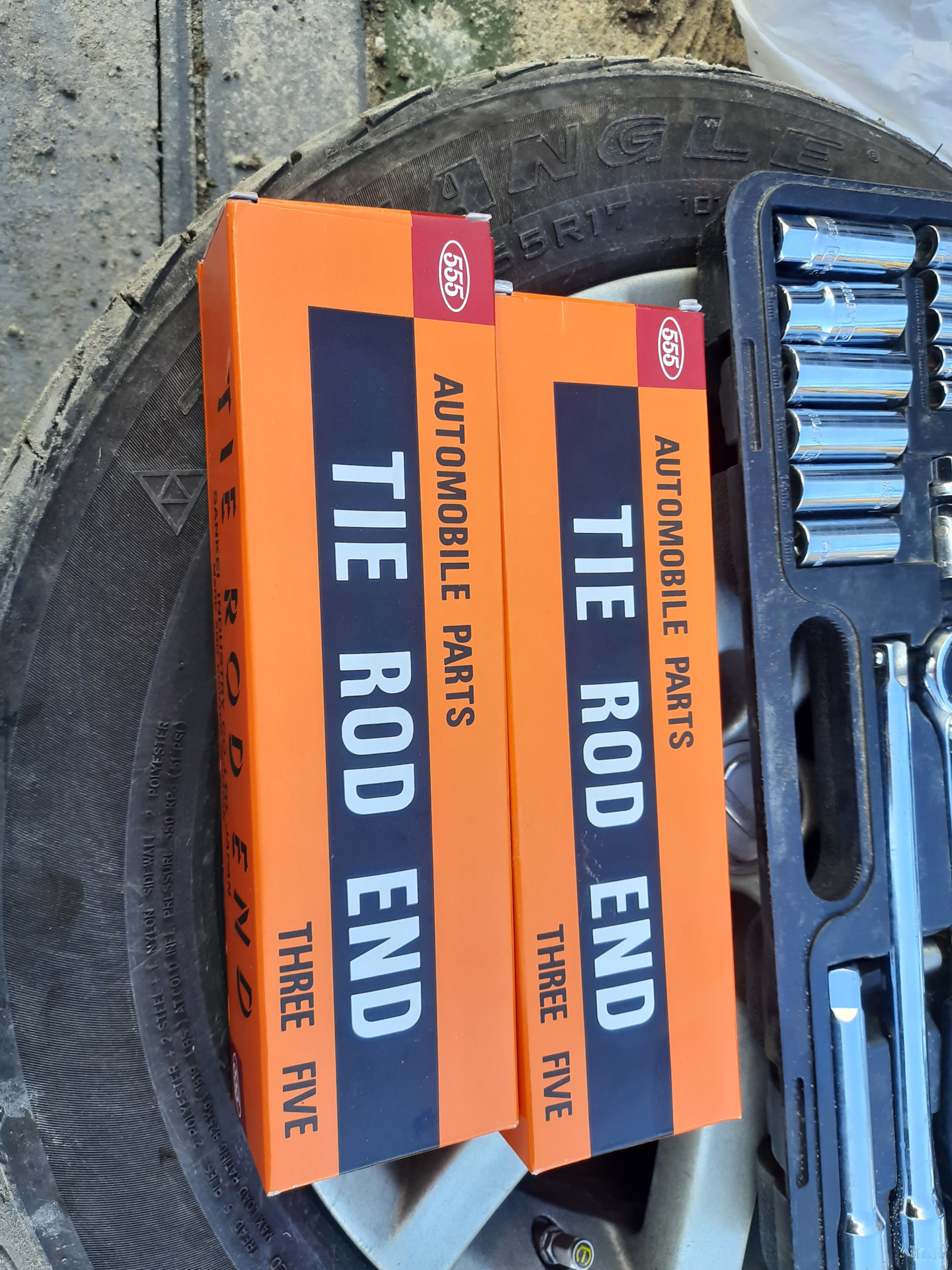 Замена наконечников рулевых тяг. — Toyota Camry (XV40), 2,5 л, 2011 ...