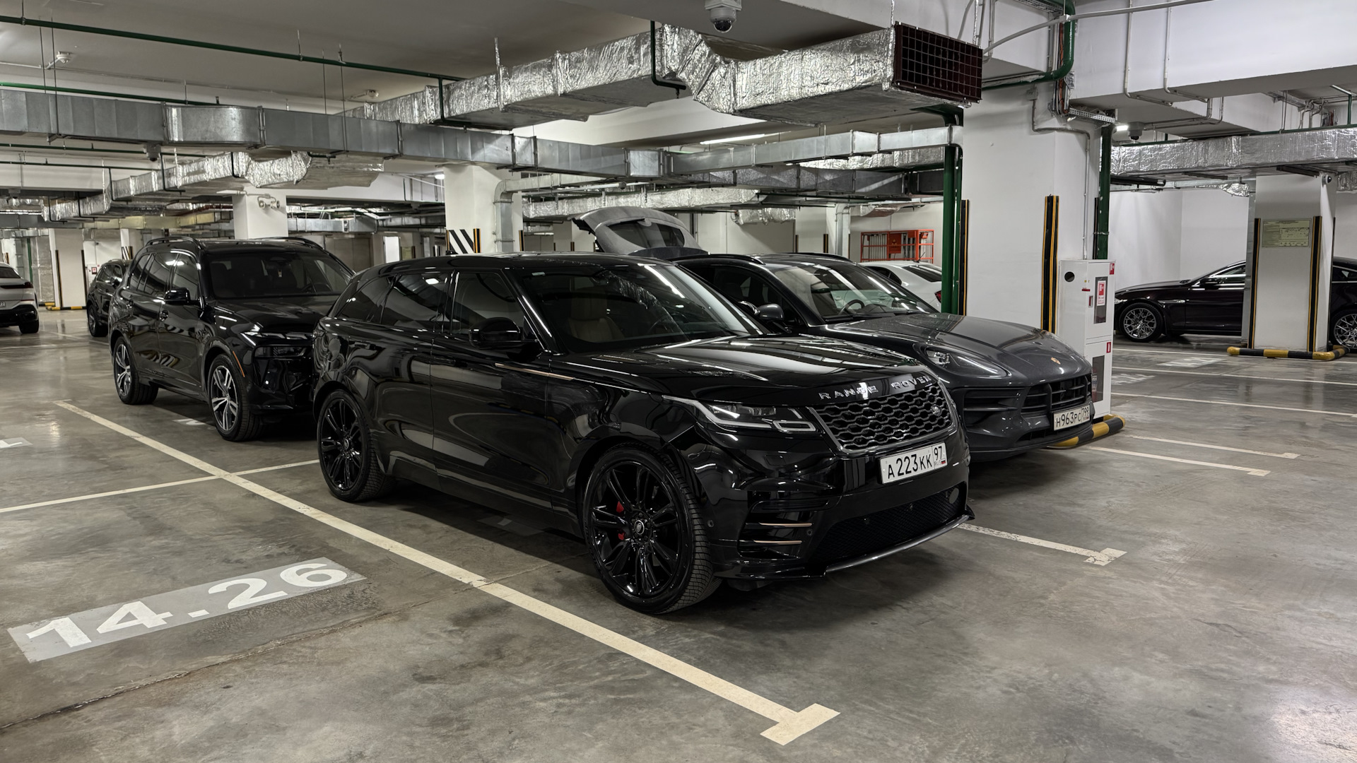 Land Rover Range Rover Velar 3.0 бензиновый 2021 | P400 R-Dynamic HSE ...