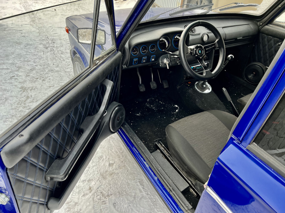 Салон моей 2106💙 — Lada 2106, 1,7 л, 1976 года | тюнинг | DRIVE2