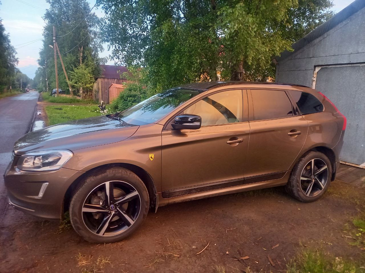 Колёсики R20 Ixion II — Volvo XC60 (1G), 2,4 л, 2014 года | колёсные ...