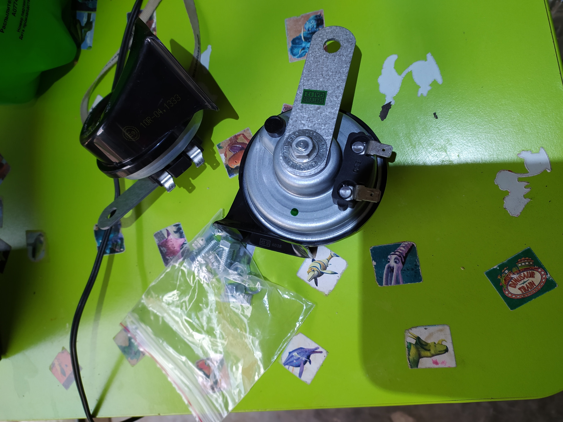 Замена унылого сигнала — Volkswagen Golf Mk4, 1,6 л, 2002 года ...