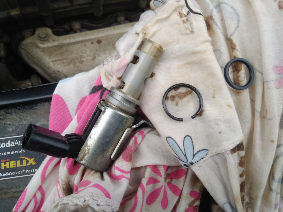 Информация для двигателей BTS, течь масла в районе катушек. — Skoda ...