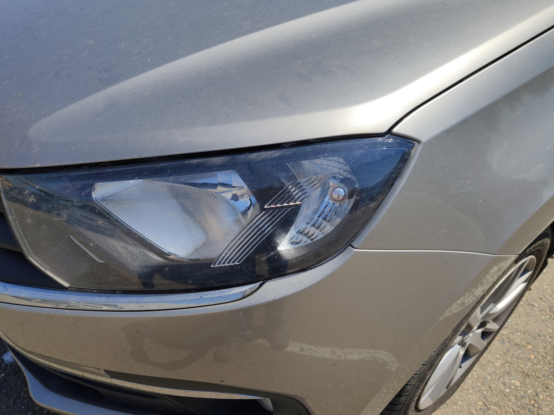 Серебристые лампы в поворотники — Lada Гранта (2G) FL, 1,6 л, 2021 года ...