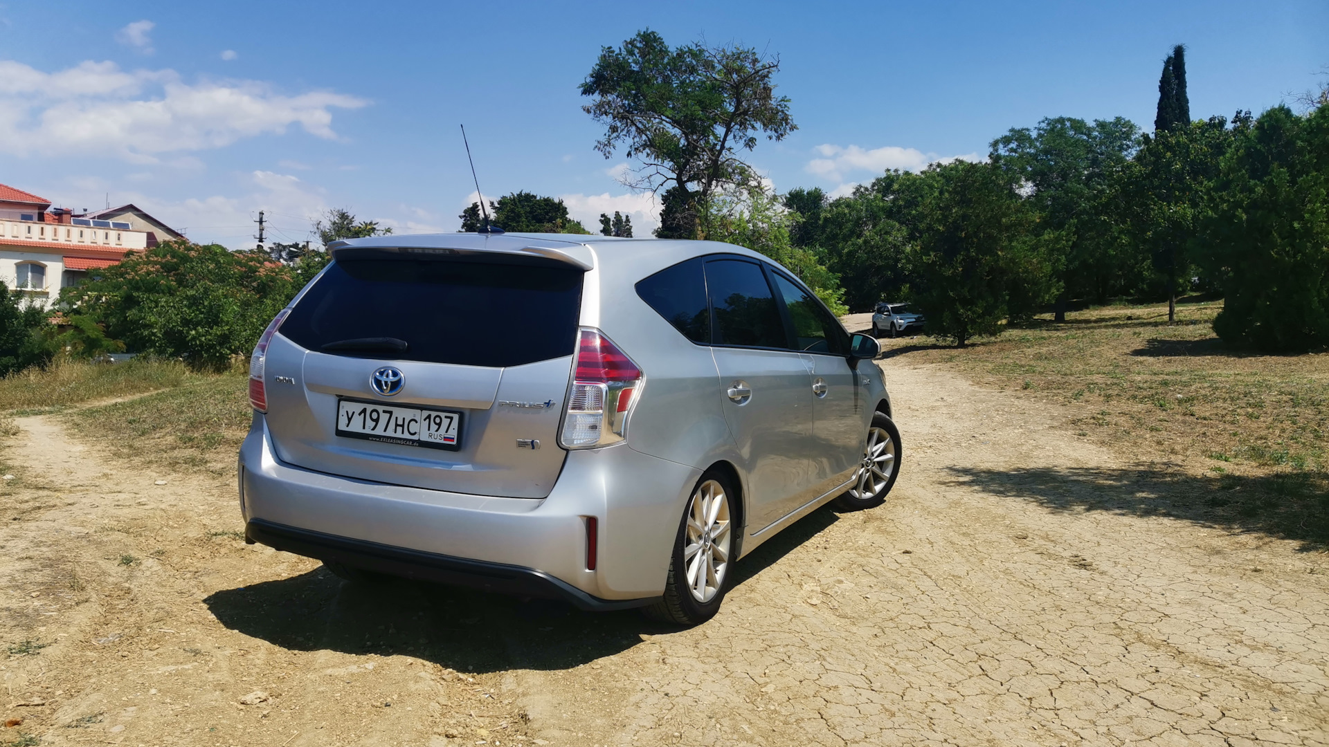 Toyota Prius Plus 1.8 гибридный 2015 | Prius+ ЗЛО на DRIVE2
