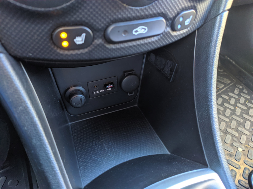 Миниатюрная флешка в родной USB разъëм Солярис дорестайл — Hyundai ...