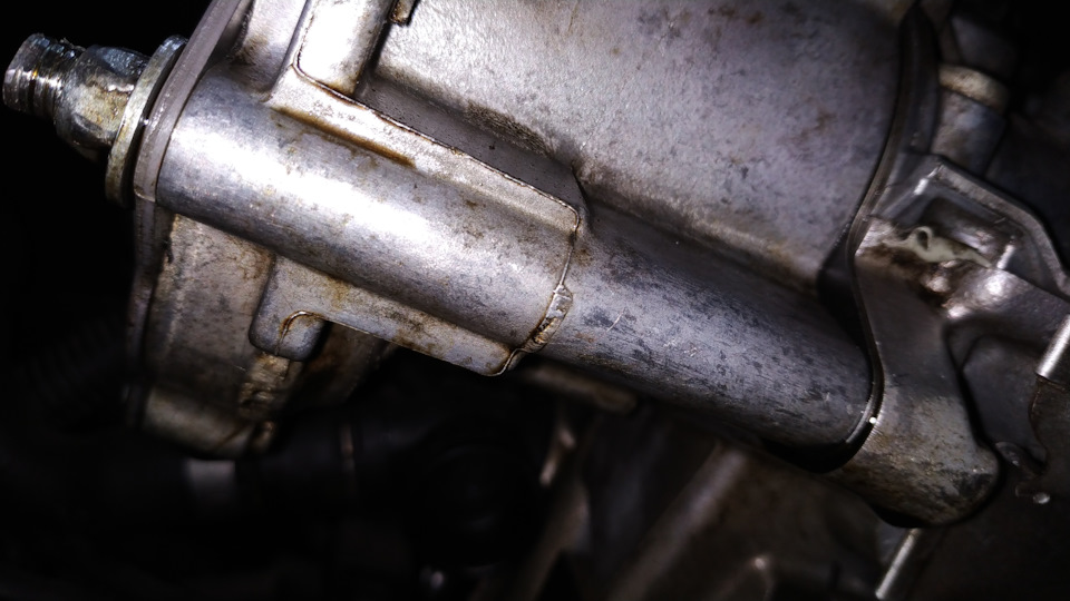 Замена вакуумного насоса — Audi A4 Avant (B8), 1,8 л, 2009 года ...