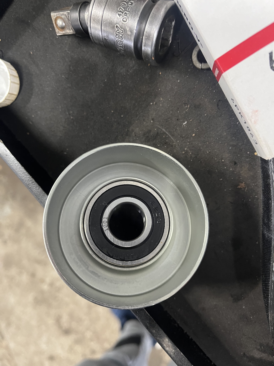 Замена приводного ремня и ролика — Mazda 3 (2G) BL, 2011 года | визит ...