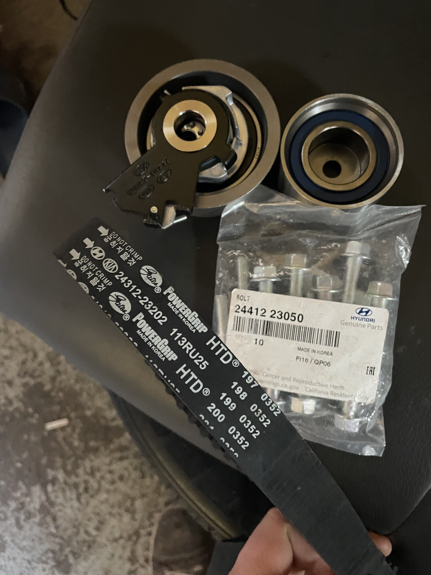 Замена грм и помпы — Hyundai Tucson (JM), 2 л, 2008 года | запчасти ...