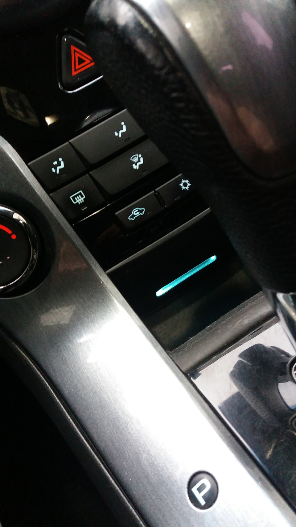 подсветка в кармашке — Chevrolet Cruze (1G), 1,6 л, 2010 года | своими ...