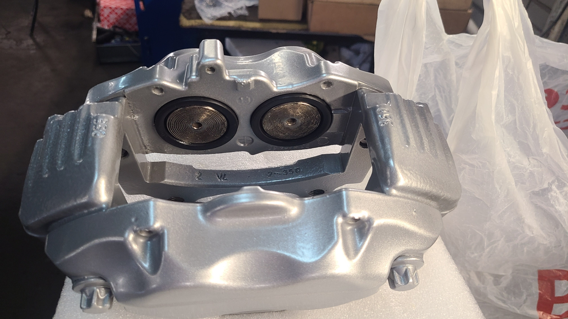 Передние тормоза Brembo 4-pot от W221 — Mercedes-Benz GLK-Class (X204 ...