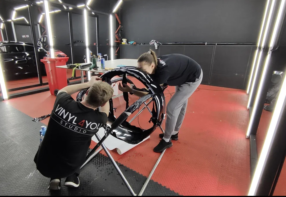 Оклейка защитного кожуха запасного колеса для Geländewagen — VINYL4YOU на DRIVE2