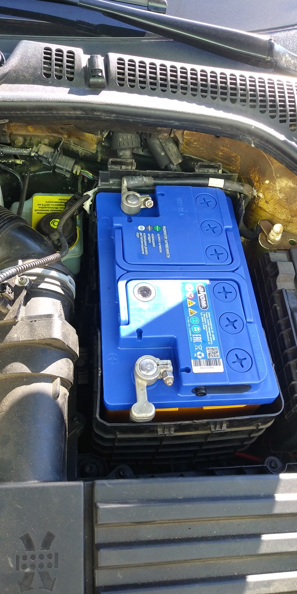 Замена аккумулятора. Аком 75 efb — Skoda Octavia A5 Mk2, 1,8 л, 2013 ...