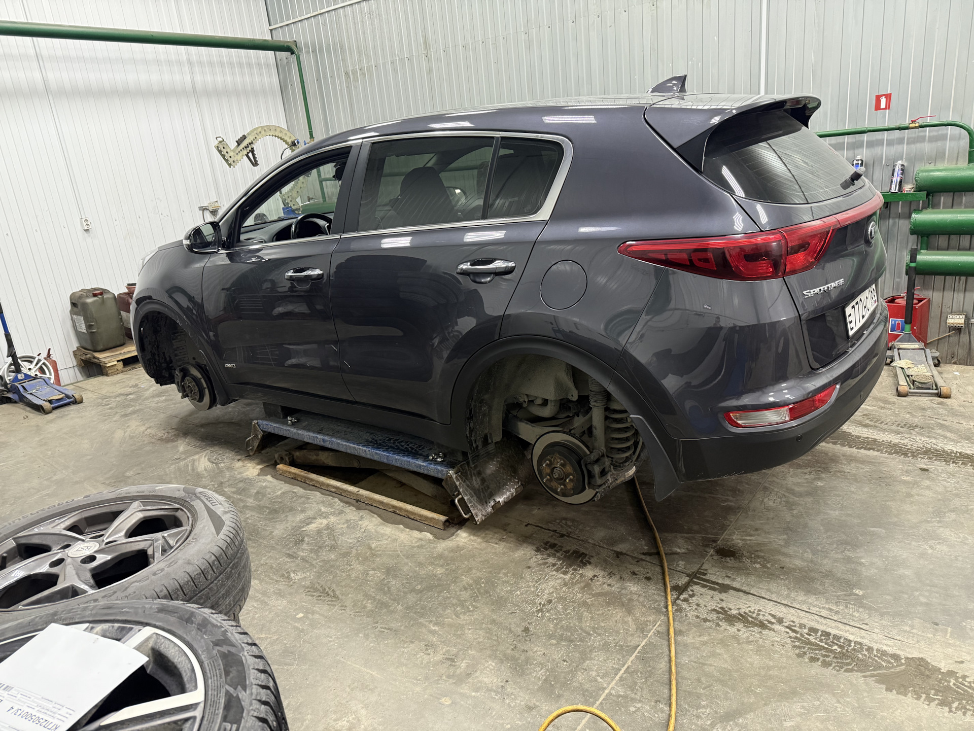 Сезонная смена резины — KIA Sportage (4G), 2 л, 2018 года | колёсные ...