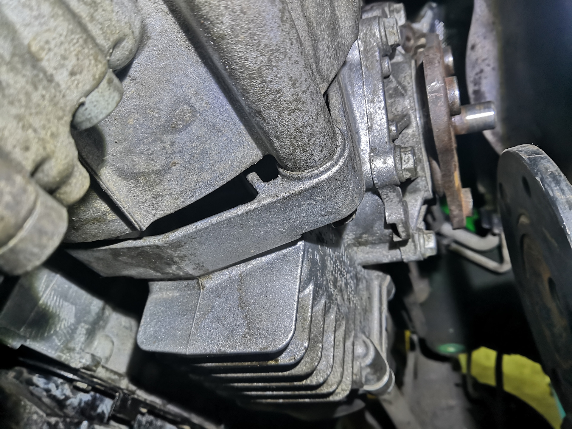 Любишь кататься, люби и сальники менять — Audi RS Q3 (1G), 2,5 л, 2015 ...