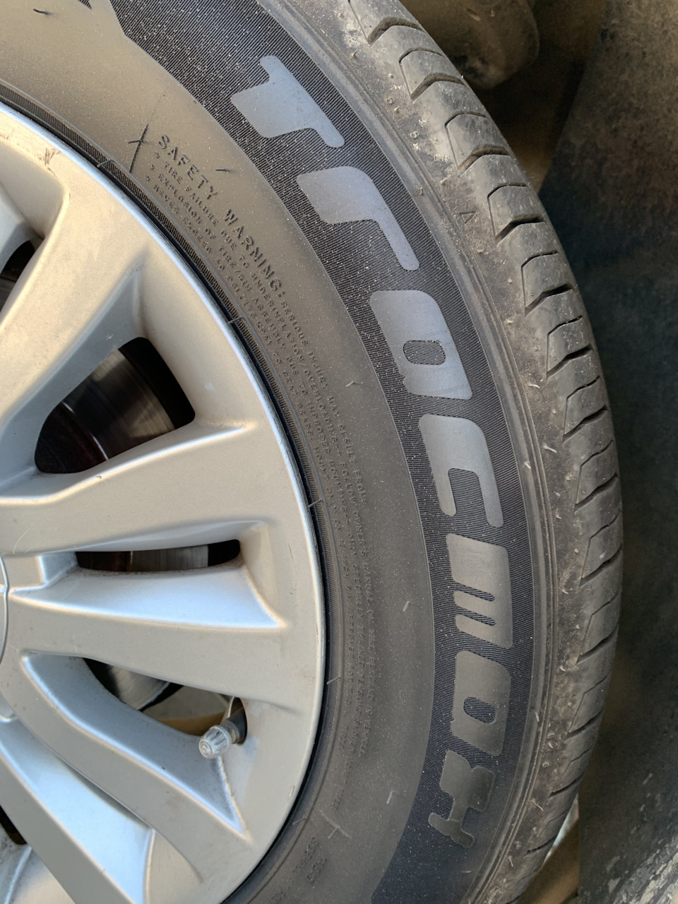 Купил резину лето. tracmax x-privilo tx5 185/65 r15 h88 — Renault Logan ...