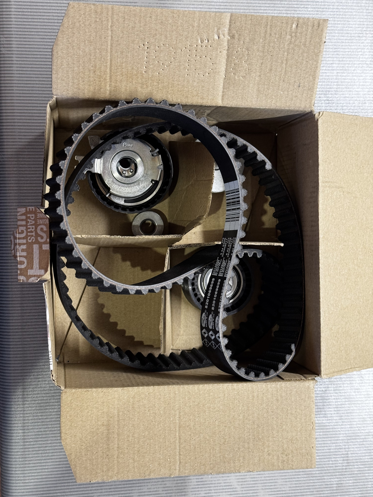 Замена ремня грм — Renault Fluence, 1,6 л, 2013 года | плановое ТО | DRIVE2