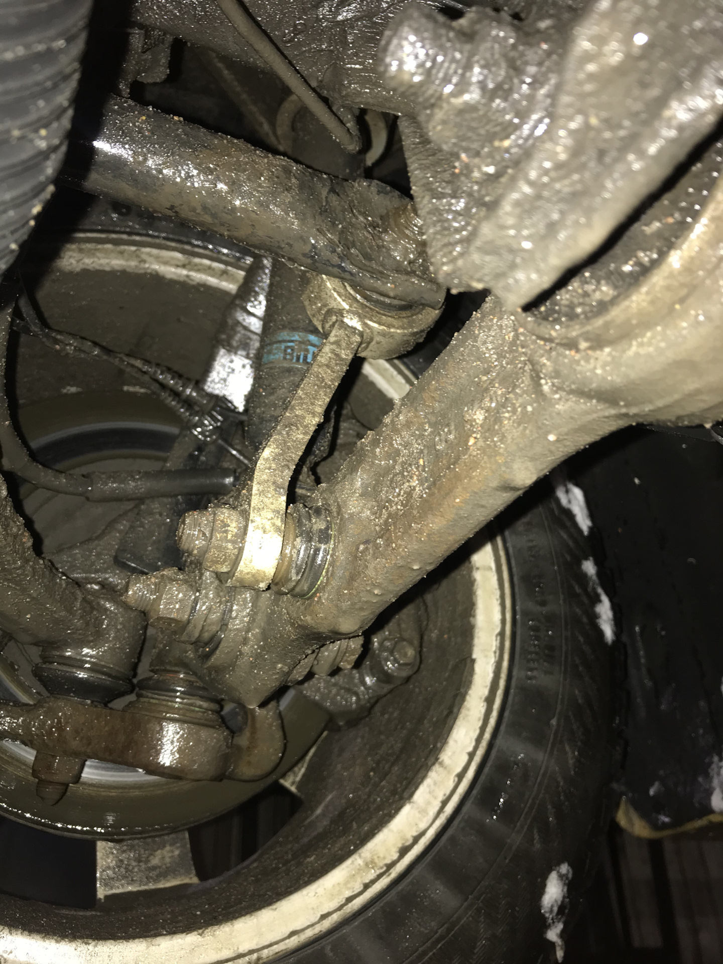 #4 Замена передней шаровой стойки стабилизатора — Mercedes-Benz E-Class ...