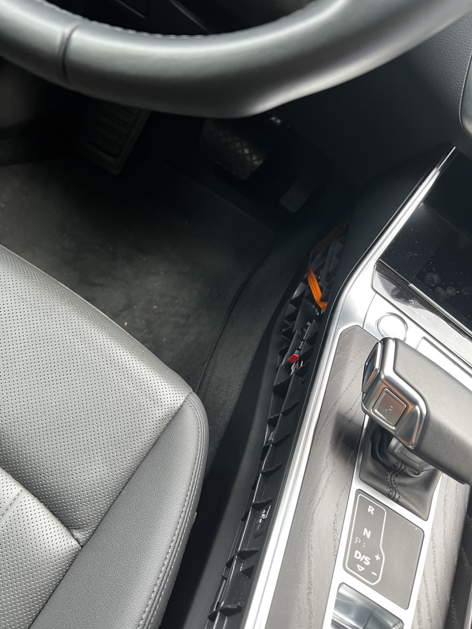 Установка кнопки адаптивный парковочного ассистента IPA — Audi A6 (C8 ...