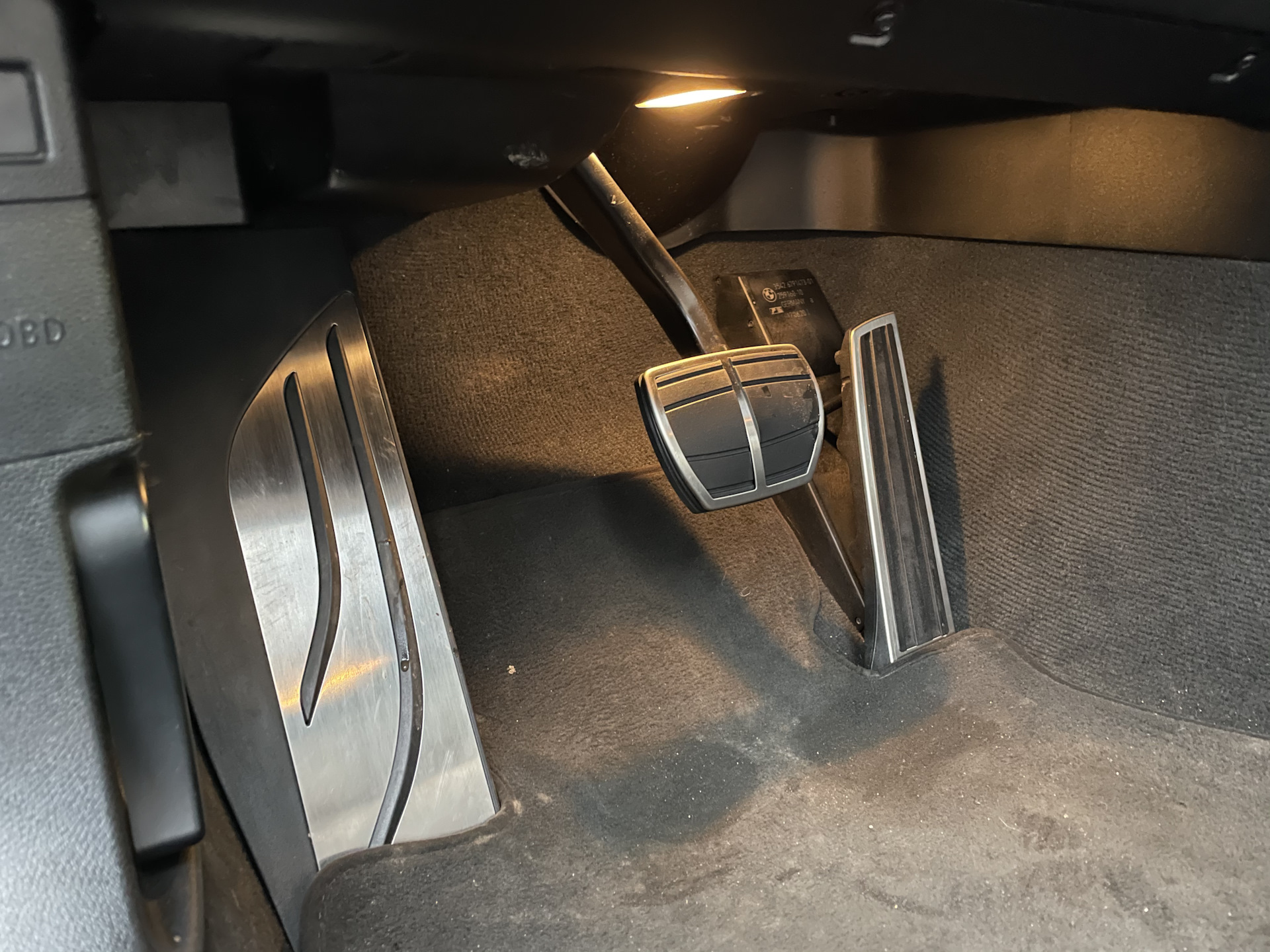 34. — BMW 3 series (E90), 3 л, 2009 года | аксессуары | DRIVE2