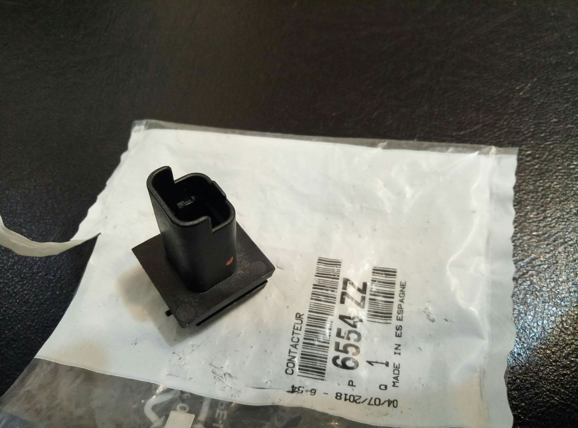 Кнопка багажника 6554ZZ — Citroen C4 Picasso (1G), 2 л, 2009 года ...