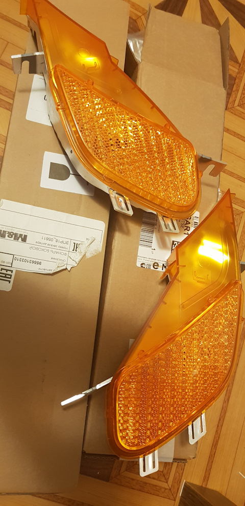 95563103310 Указатель поворота левый (желтый) VAG | Запчасти на DRIVE2