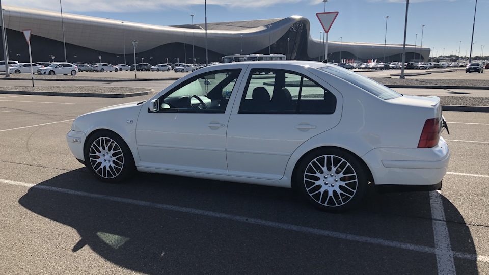 Volkswagen Jetta IV 1.8 бензиновый 2001 | white Horse на DRIVE2
