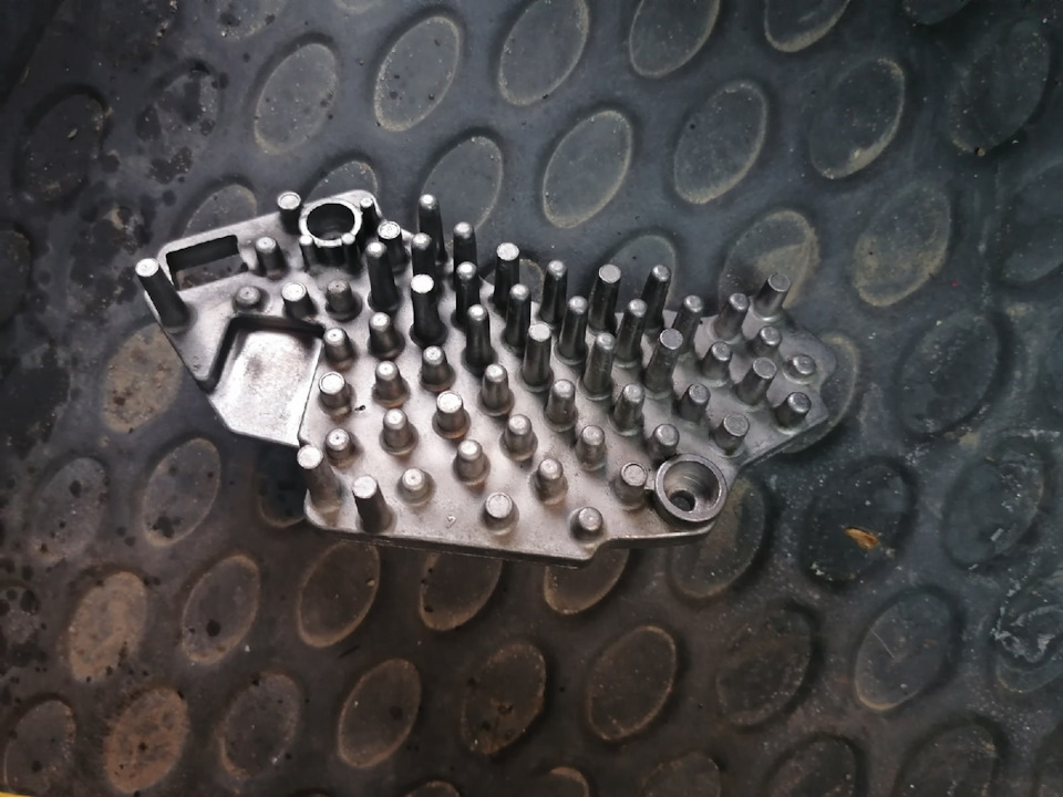 Замена регулятора вентилятора отопителя — Mercedes-Benz E-Class (W210 ...