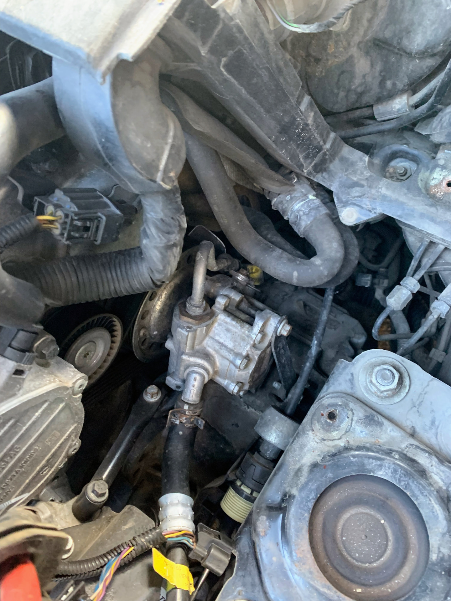 #067 Замена насоса ГУР и ремонт Генератора — Volvo V70 III, 3 л, 2008 ...