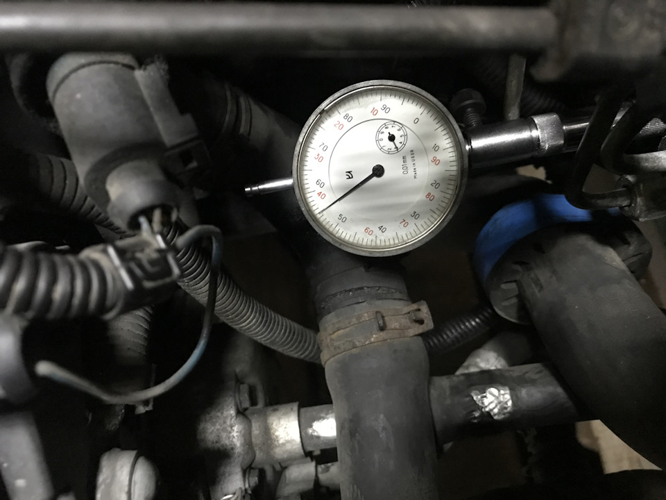 Замена маслосъёмных колпачков и ГРМ — Volkswagen Multivan (T4), 2,5 л ...