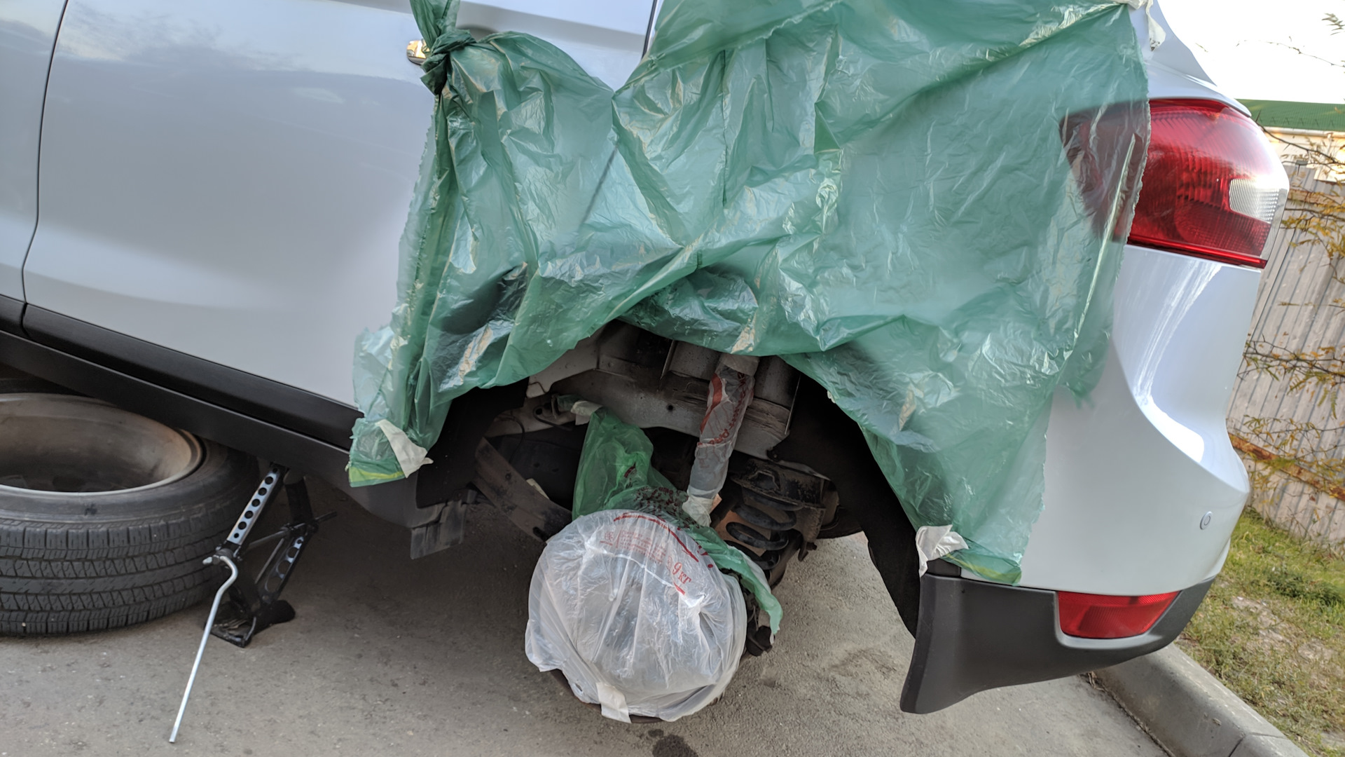 Жидкие подкрылки — Ford Kuga (1G), 2,5 л, 2011 года | своими руками ...