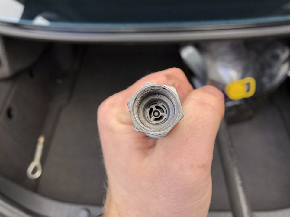 Шланг ГУР или всё по феншую! — Mercedes-Benz CLS (W219), 3,5 л, 2004 ...