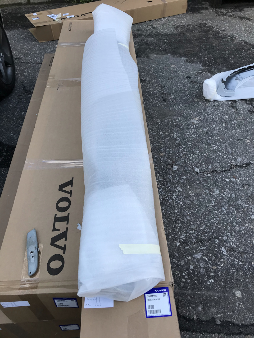 39874195 молдинг правый Volvo | Запчасти на DRIVE2