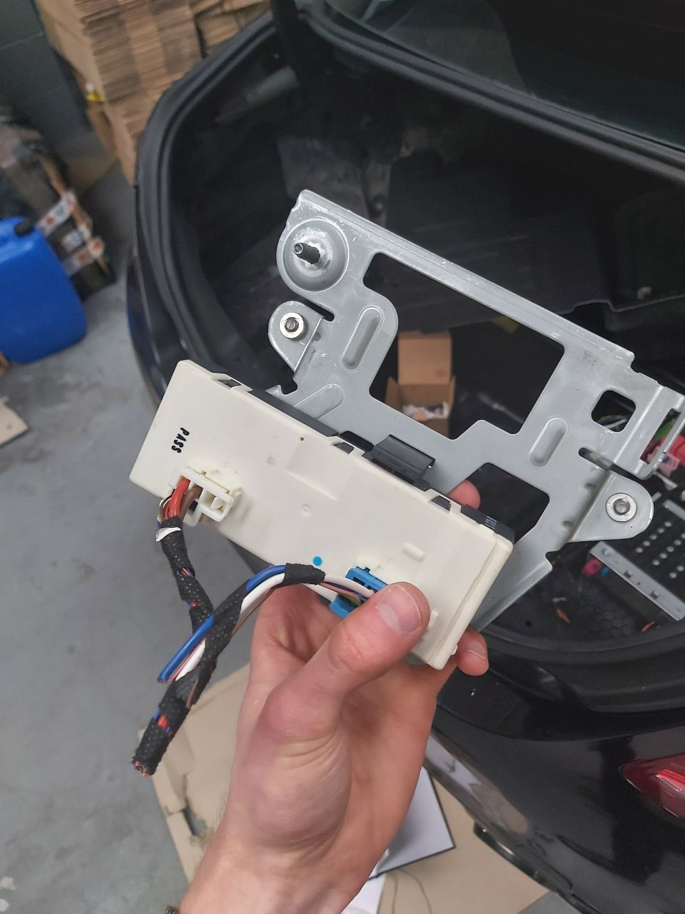 Опция 881 Электро-Привод багажника. Часть 1 — Mercedes-Benz C-Class ...