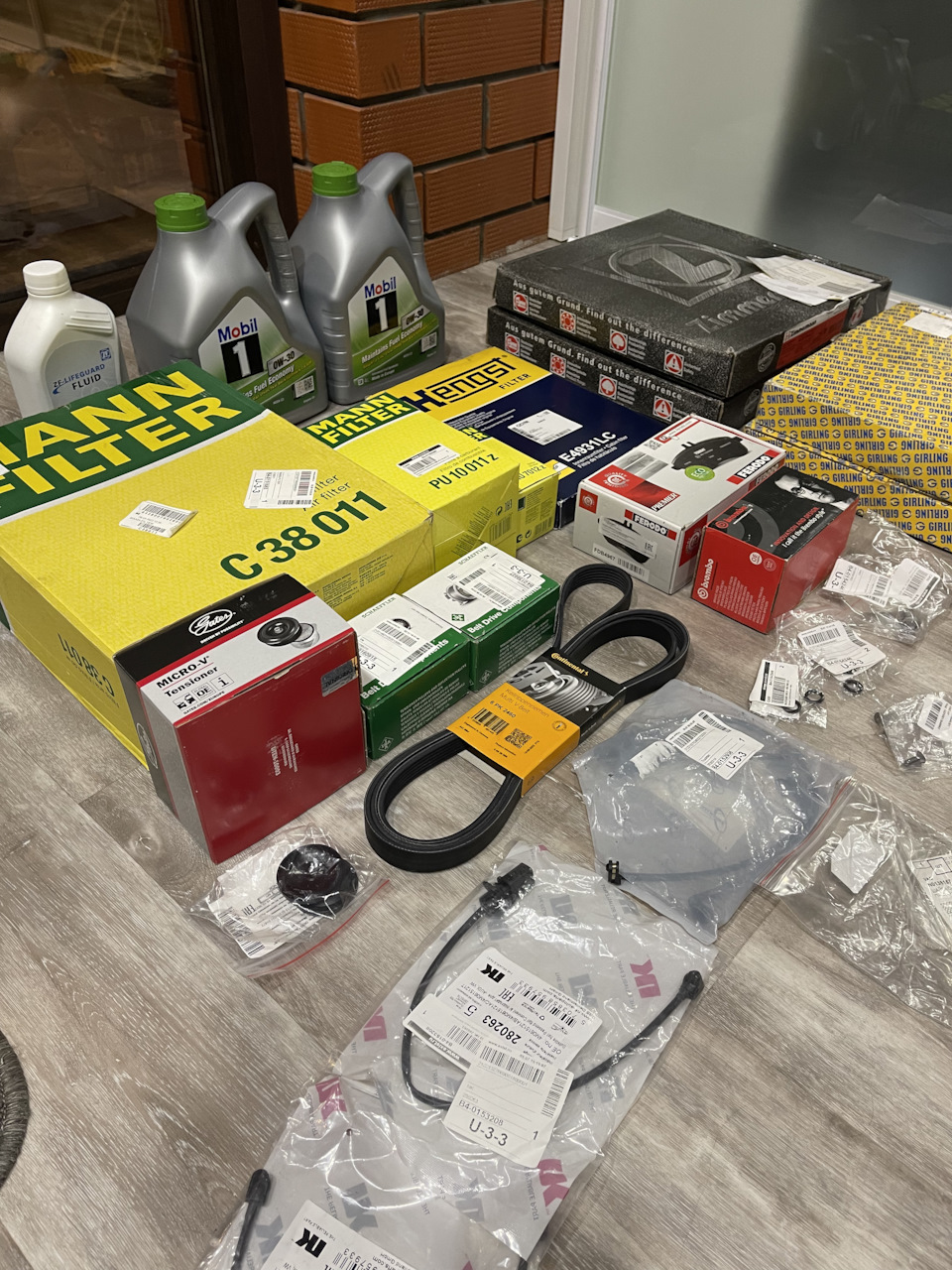 ТО, замена приводного ремня и тормозов вкруг — Audi Q7 (2G), 3 л, 2016 ...