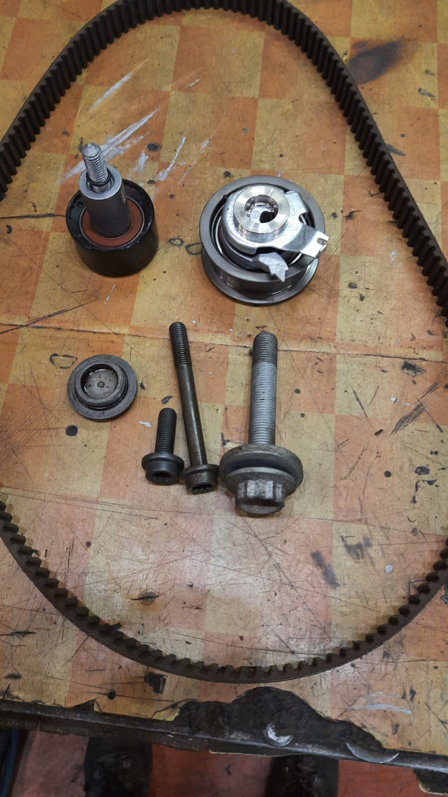 Замена ремня ГРМ CWVA — Volkswagen Polo Sedan, 1,6 л, 2015 года ...