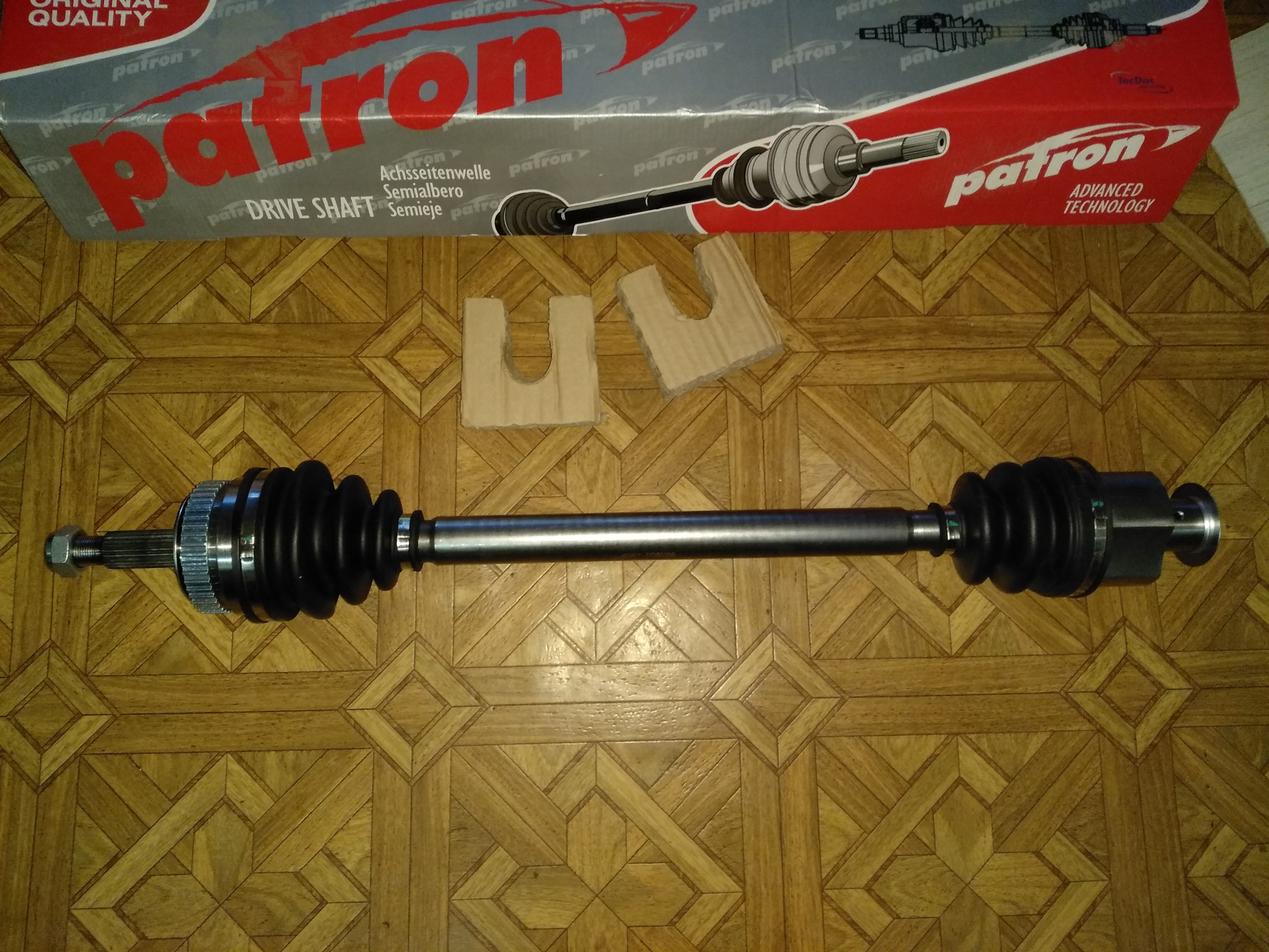 Приводный вал (полуось) PATRON PDS0300 — Renault Scenic I, 1,4 л, 2002 ...