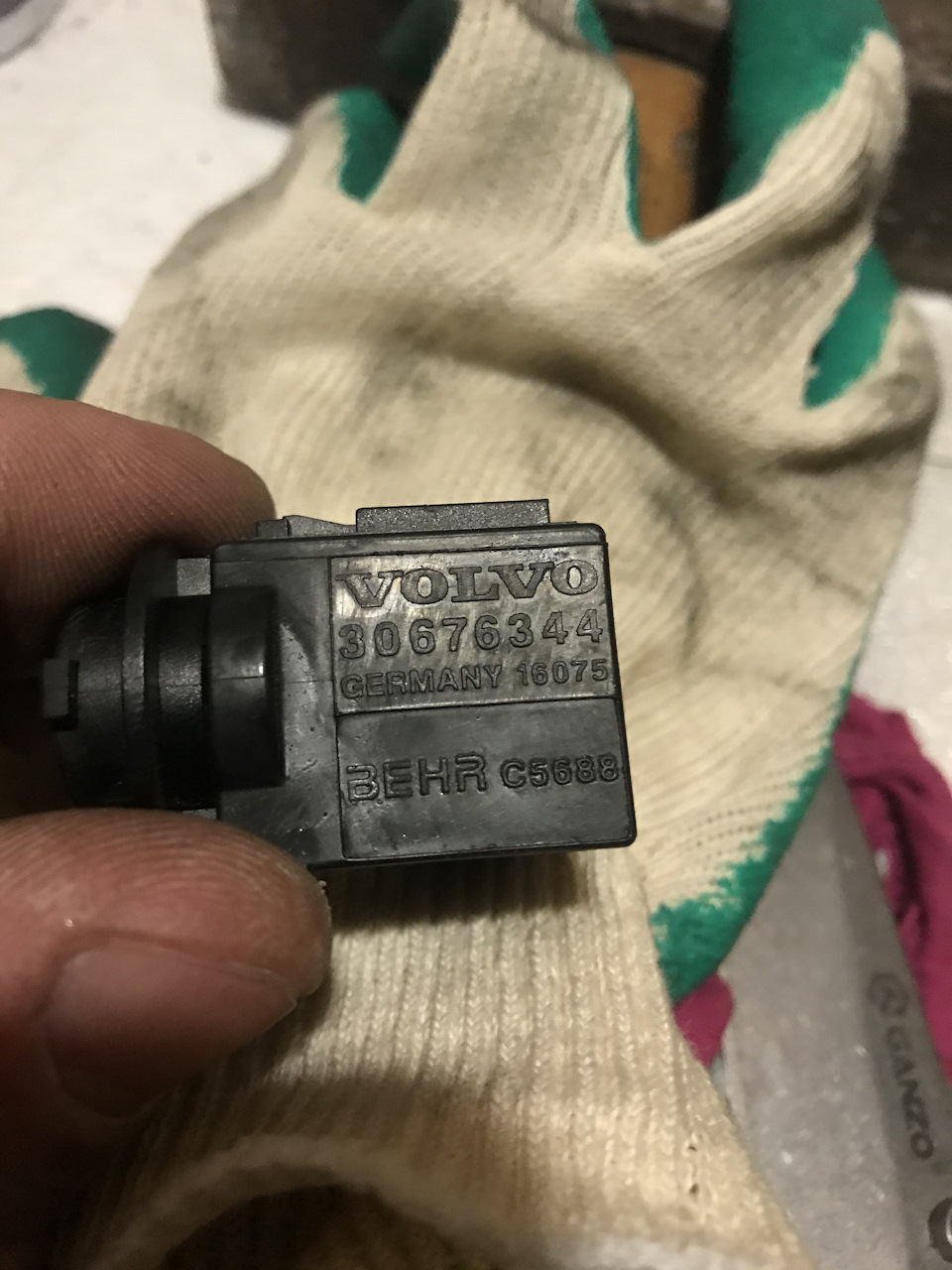 30676344 Датчик температуры воздуха Volvo | Запчасти на DRIVE2