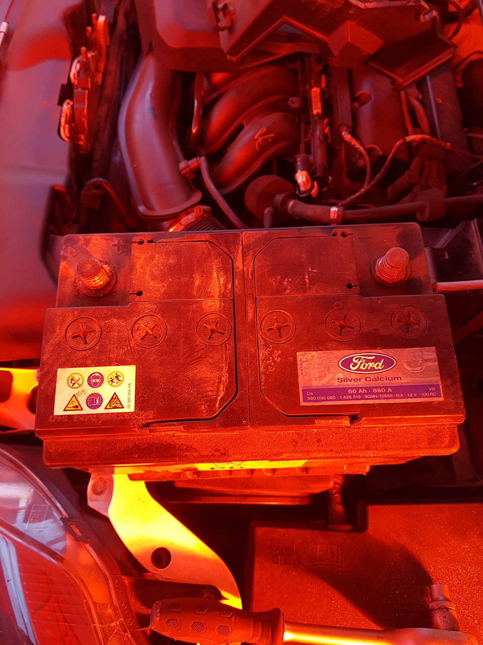 Замена АКБ — Ford Focus II Hatchback, 1,6 л, 2009 года | расходники ...