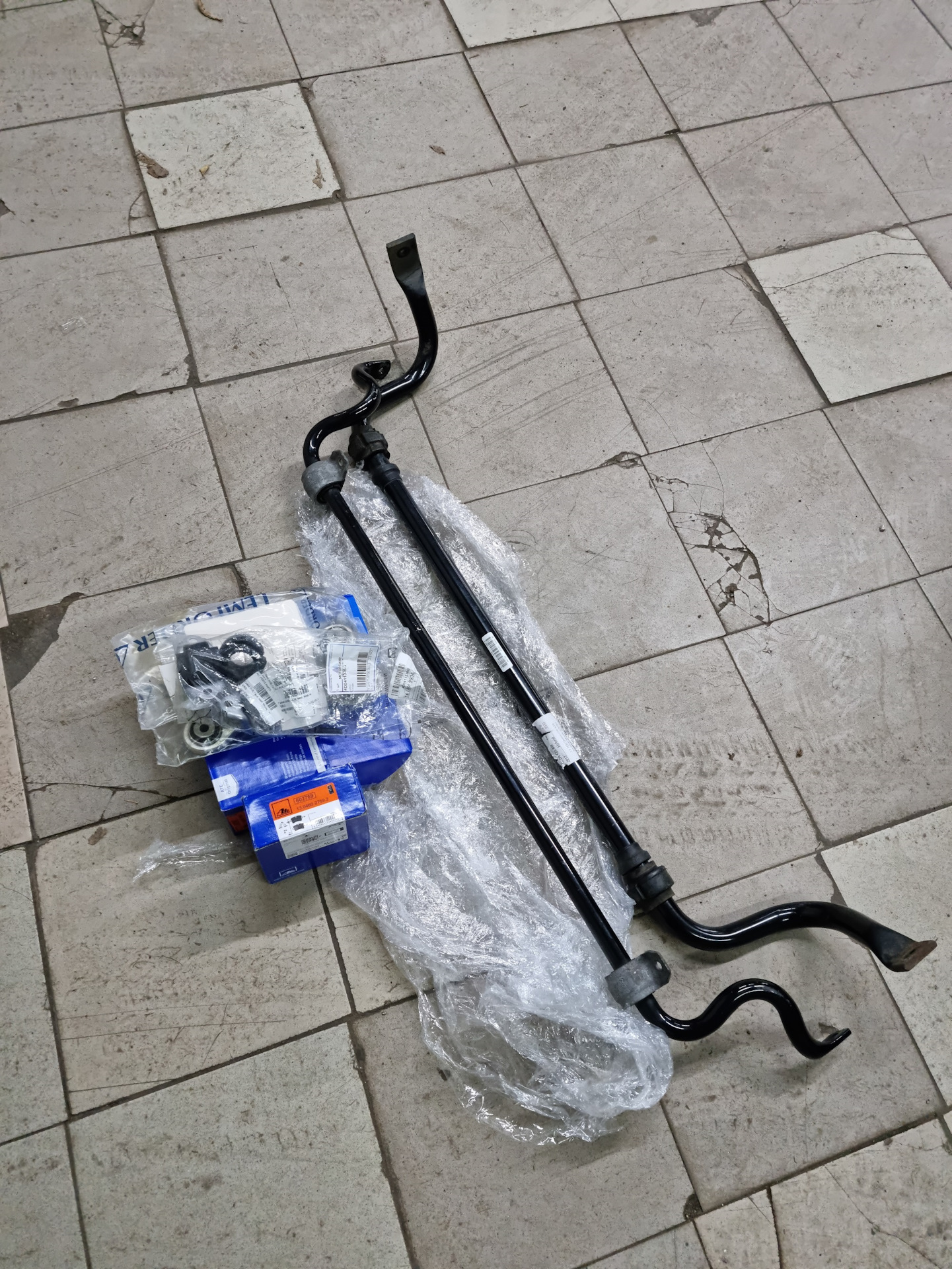 Сайлетблоки, стабилизаторы, колодки — Audi A6 (C7), 2 л, 2017 года ...