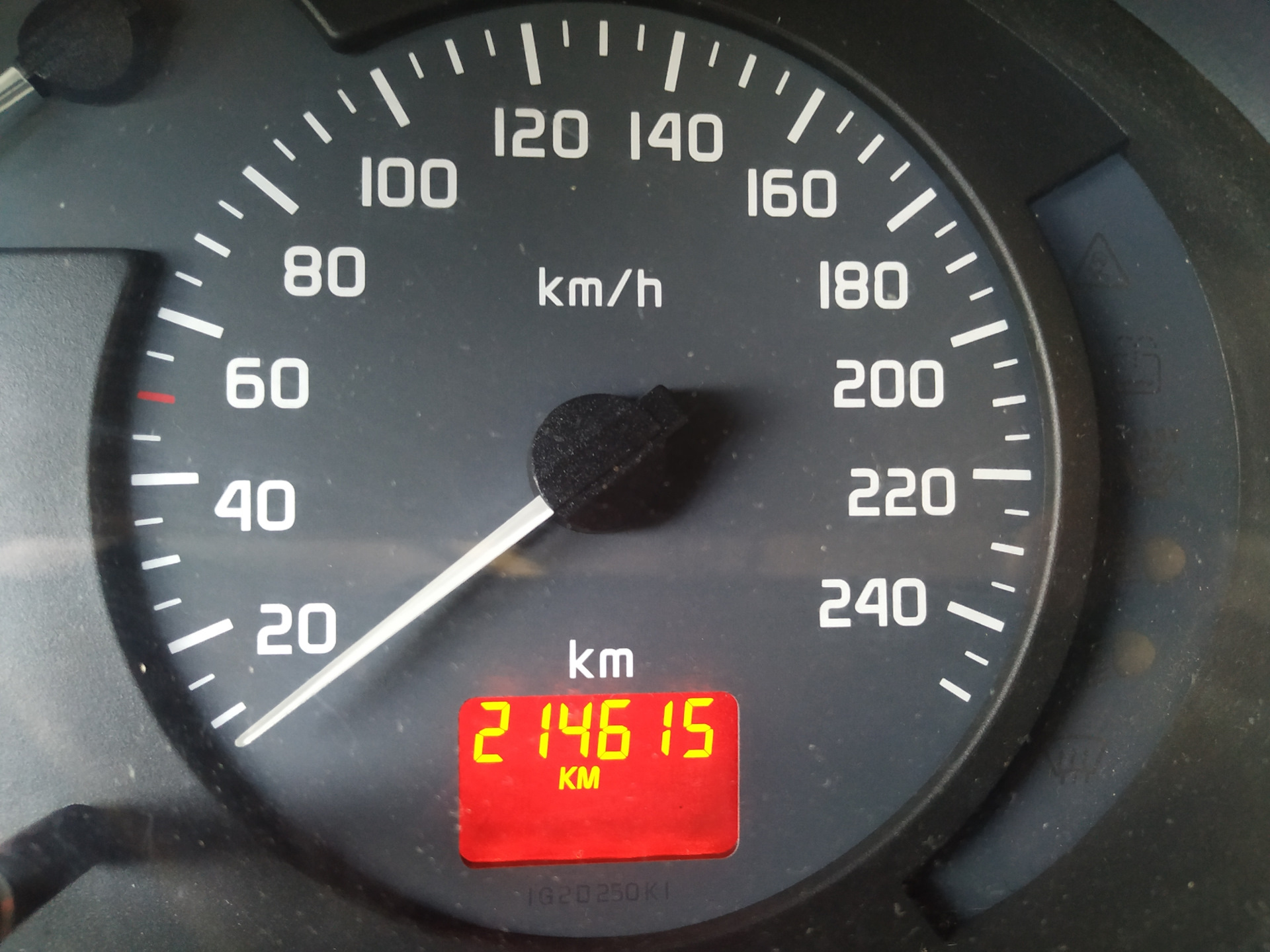 Замена фильтра осушителя — Renault Megane I, 1,6 л, 2001 года | визит ...