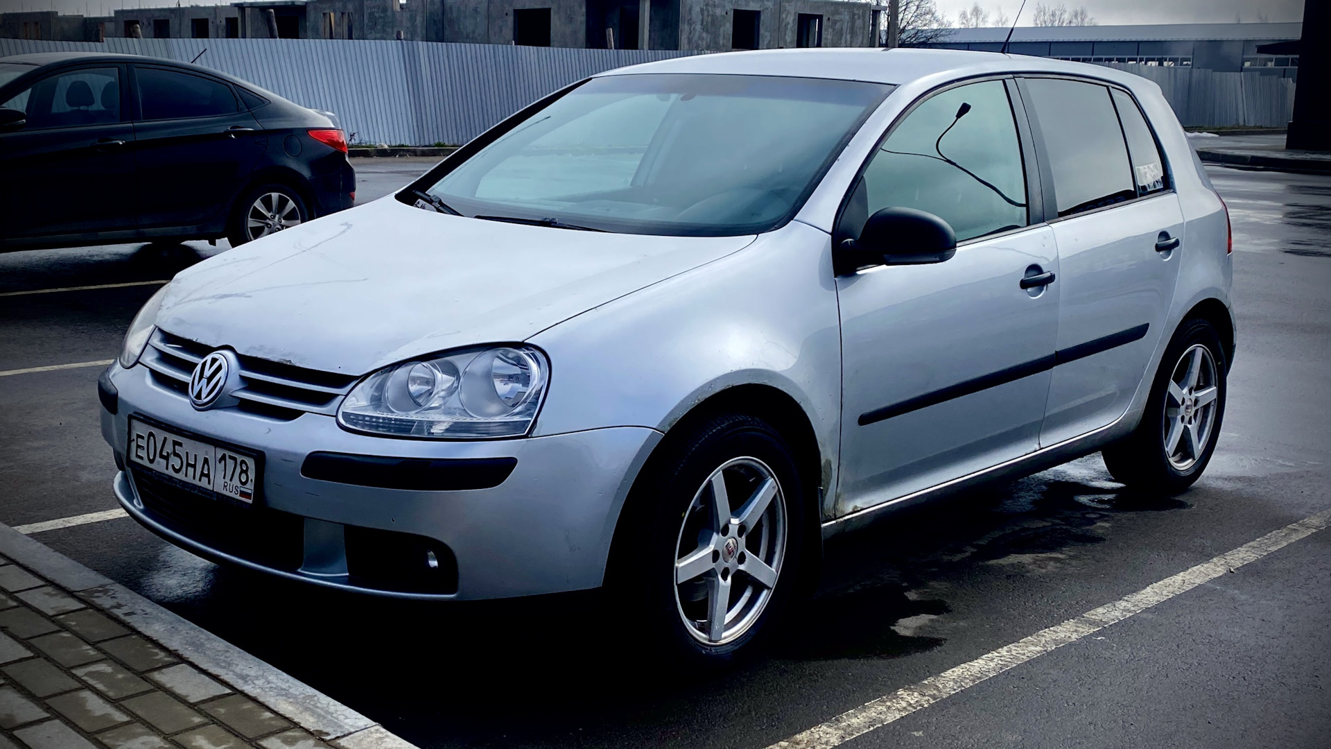 Volkswagen Golf Mk5 1.6 бензиновый 2007 | 1,6 BSE на DRIVE2