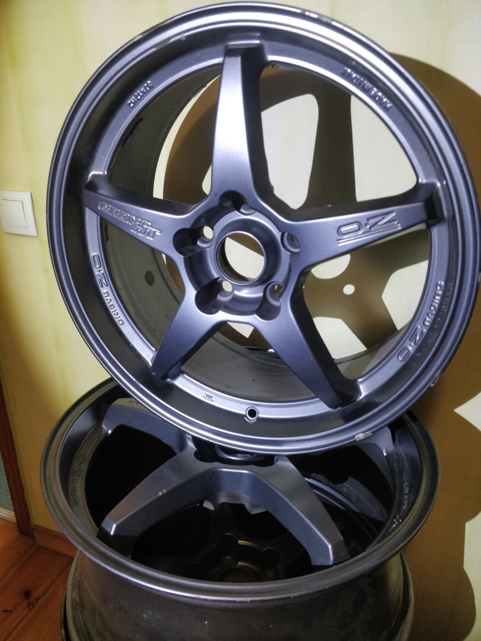 Дождался OZ RACING CRONO HT r17 j8 ET48 — DRIVE2