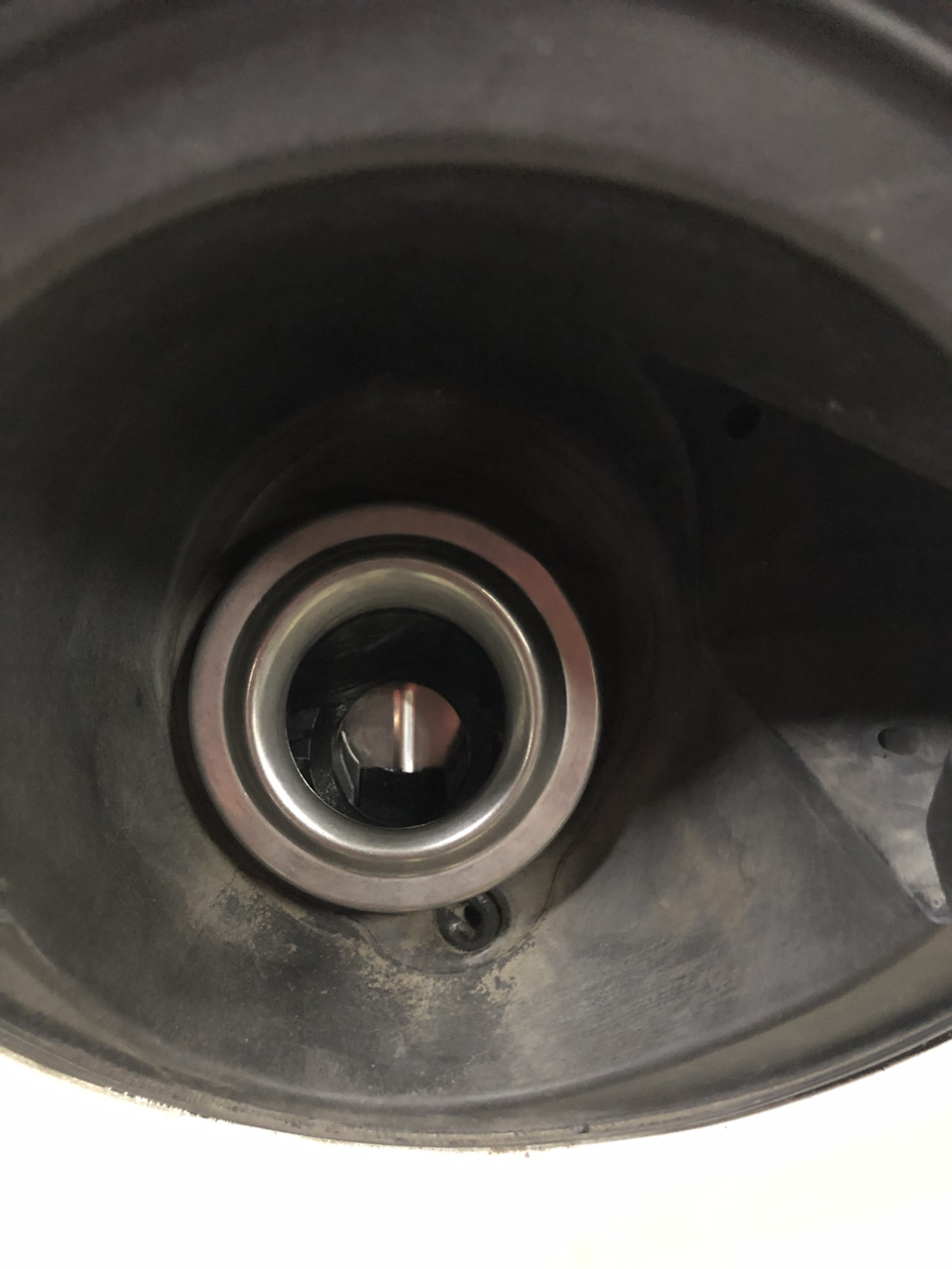 Замена впускного клапана ( или топливная горловина изи Фул) фокус 2 ...