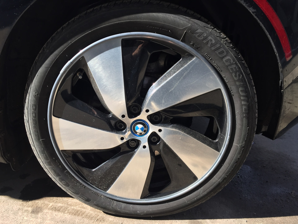 Переобувка + хупперы + секретки + … — BMW i3, 2018 года | колёсные ...