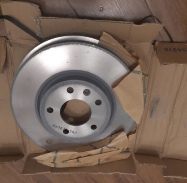 Замена тормозных дисков, колодок. Плюс переобулся — Chevrolet Equinox ...