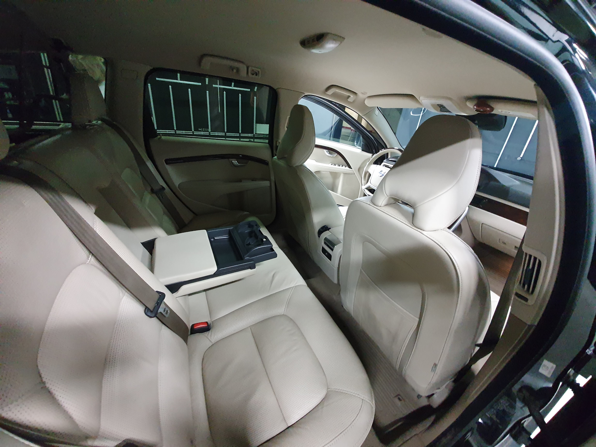 Химчистка Volvo XC70 D5 — Volvo XC70 III, 2,4 л, 2013 года | мойка | DRIVE2