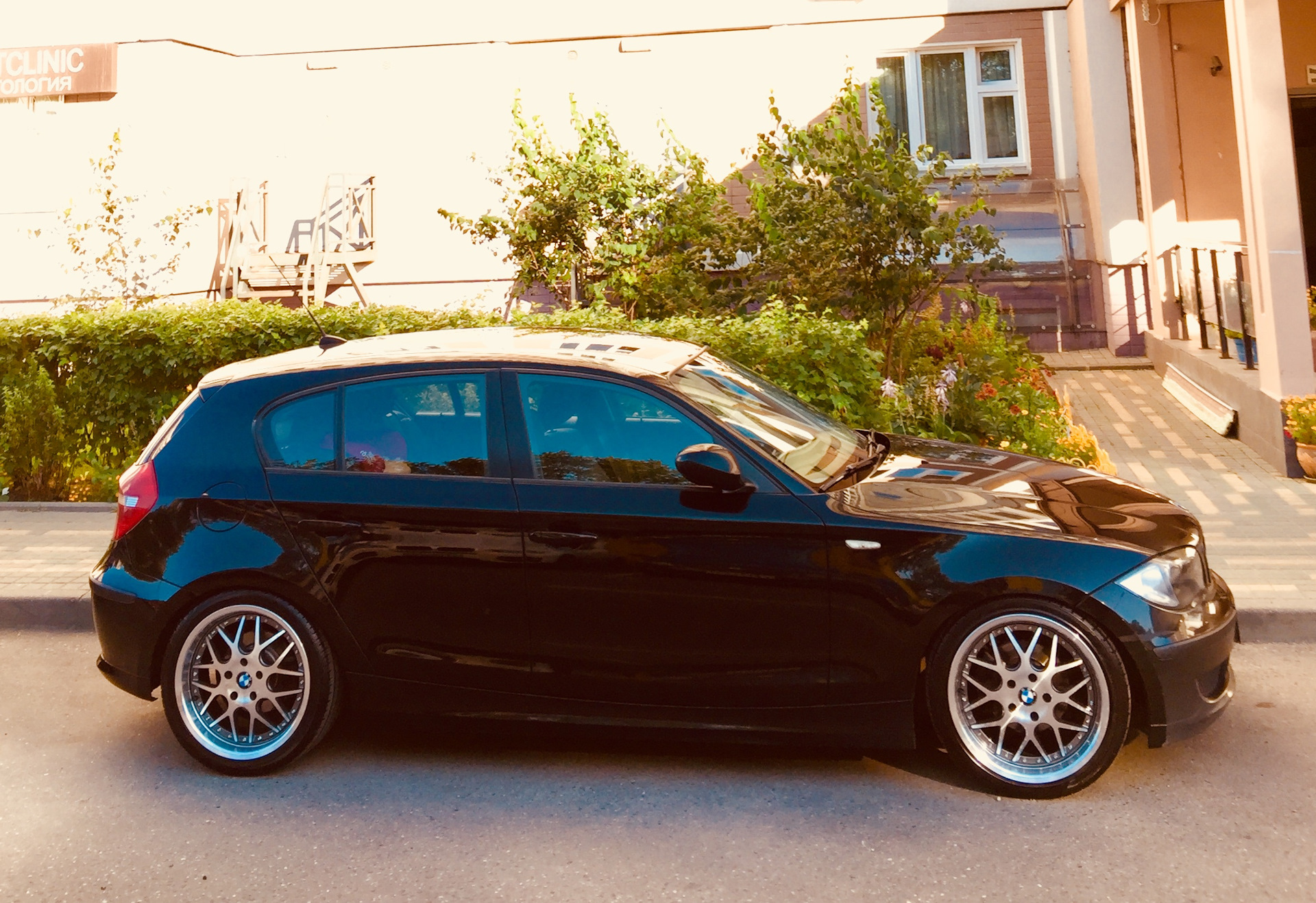 Тормозные диски, колодки, датчики, жидкость. — BMW 1 series (E81/E87), 1,6 л, 2008 года ...