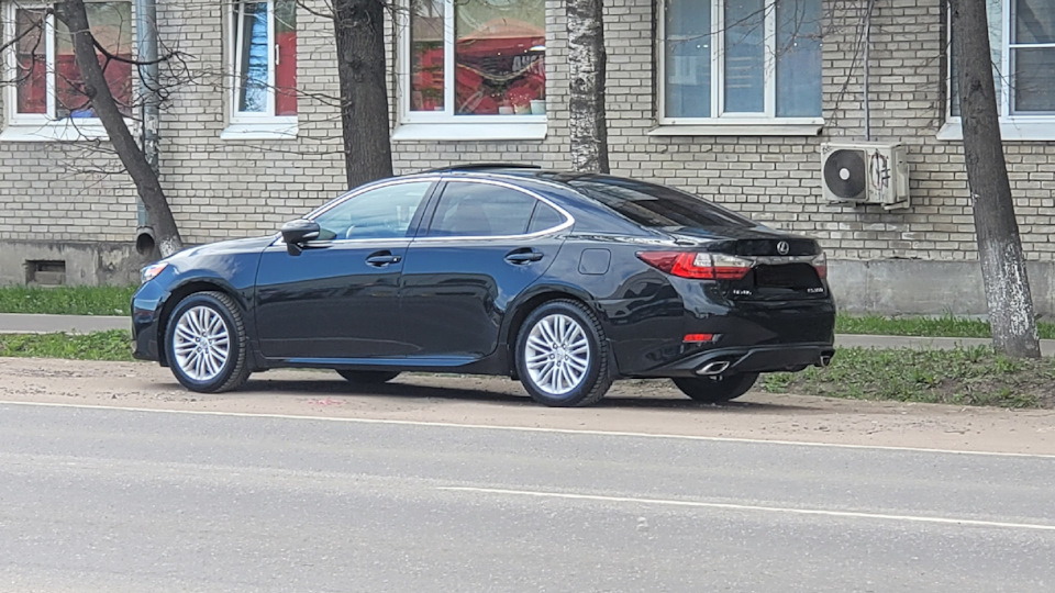 Lexus ES (XV60) 3.5 бензиновый 2015 | на DRIVE2