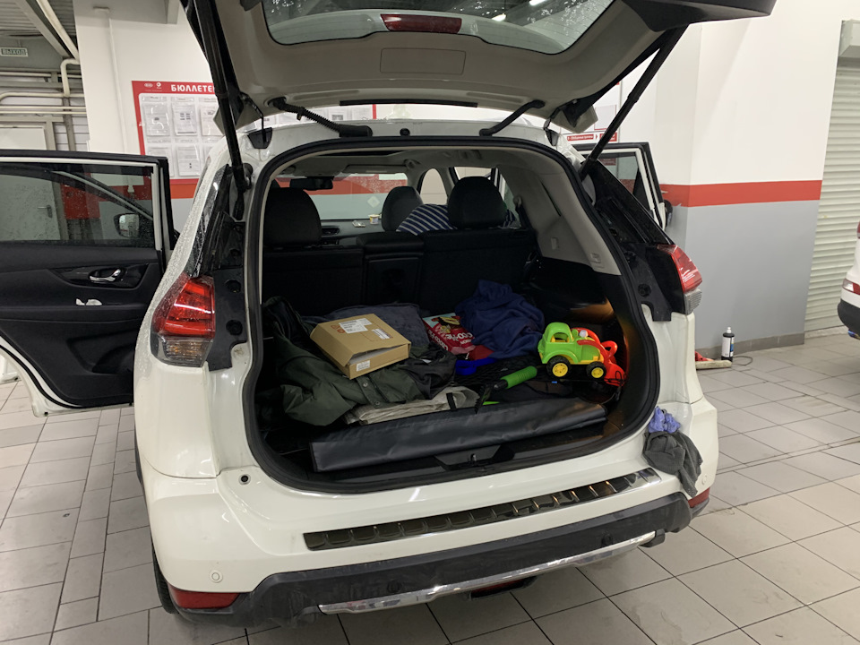 Накладка на задний бампер — Nissan X-Trail III (t32), 2 л, 2019 года ...